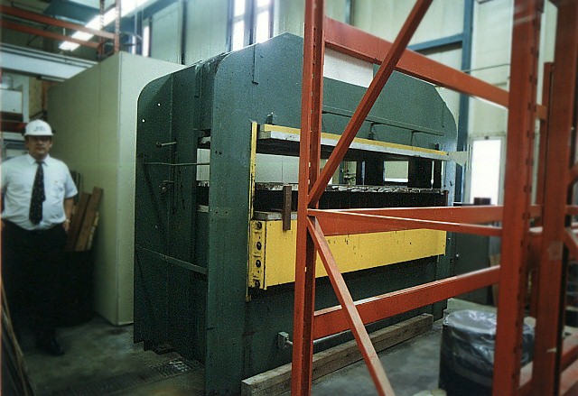 300 Ton Upstroke Hydraulic Platen Press